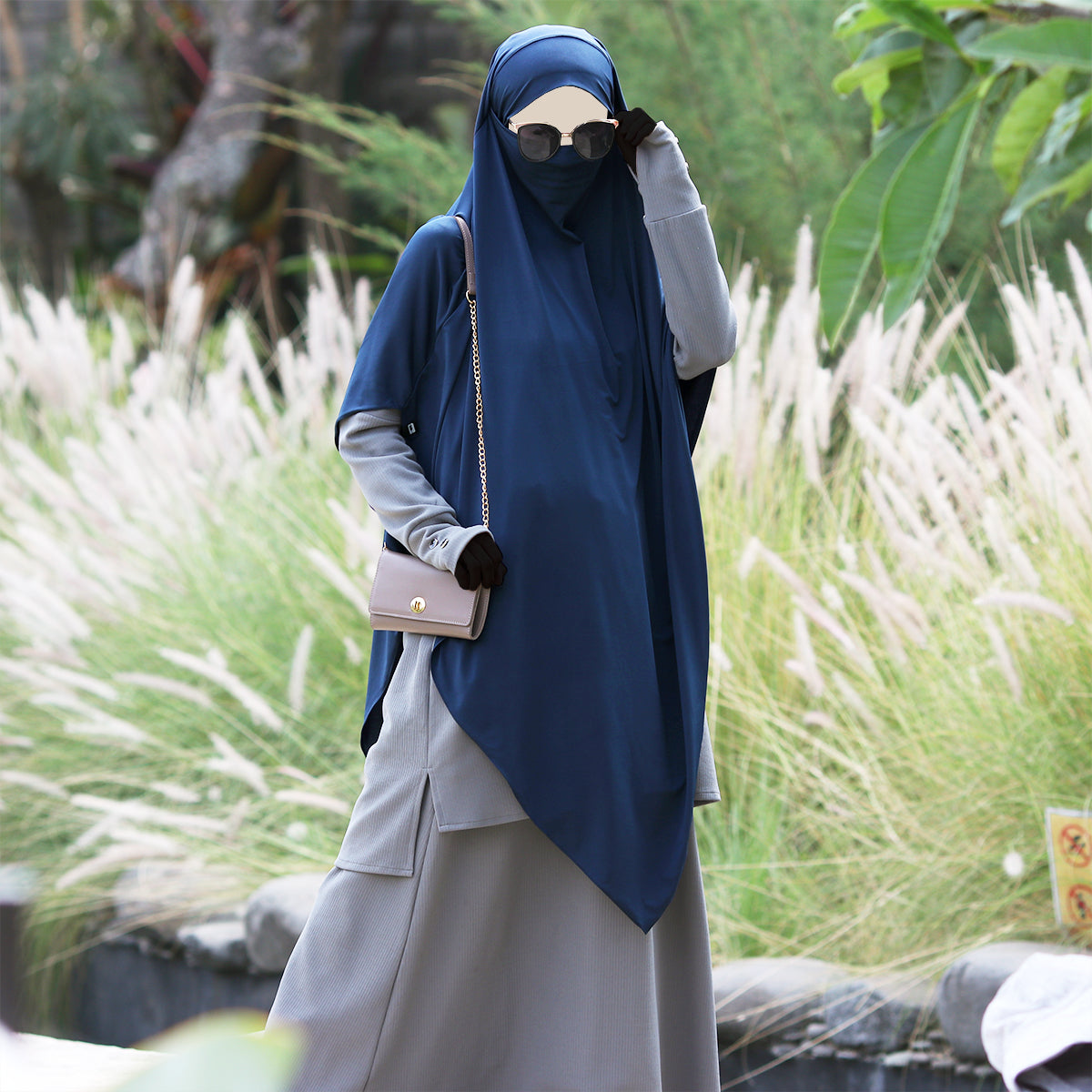 Syakila French Khimar - Navy